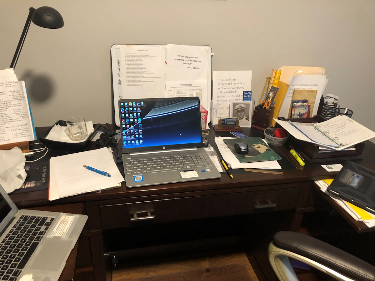NATIONAL CLEAN OFF YOUR DESK DAY | Killzoneblog.com